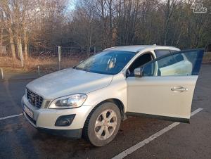 Pelēks Volvo XC60 2009 Telšiai, ar dzinēja tilpumu 2.40 L un nobraukumu 2731 tūkst. km par 8550 €, foto 15 vietnē AUTOMOTO.COM.LV