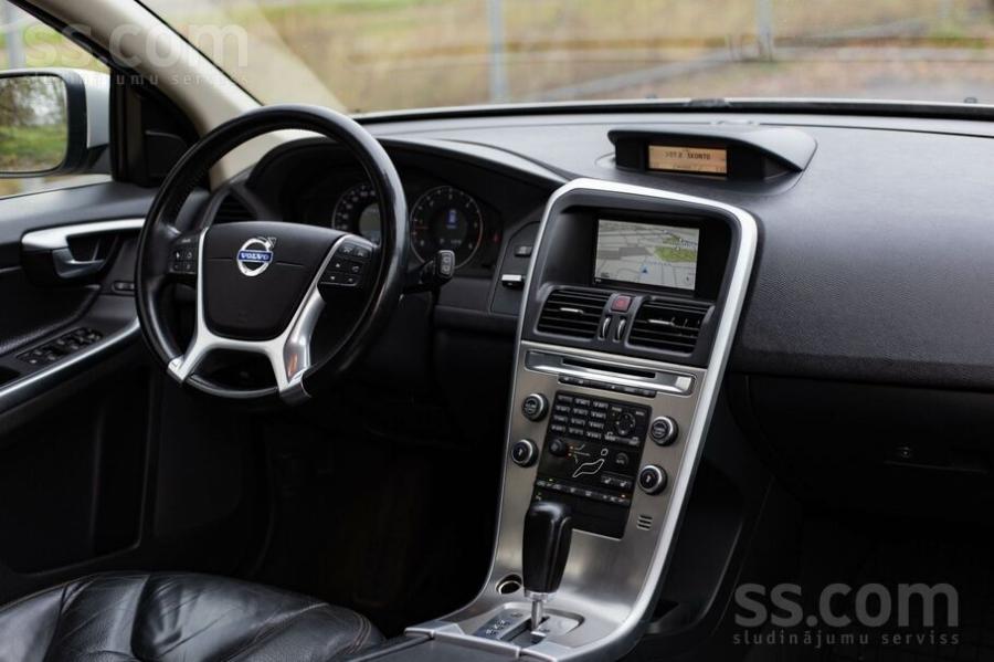 Pelēks Volvo XC60 2009 Rīga, ar dzinēja tilpumu 2.40 L un nobraukumu 369 tūkst. km par 7390 €, foto 22 vietnē AUTOMOTO.COM.LV