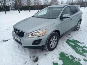 Pelēks Volvo XC60 2009 Kauņa, ar dzinēja tilpumu 2.40 L un nobraukumu 305 tūkst. km par 6950 €, foto  vietnē AUTOMOTO.COM.LV