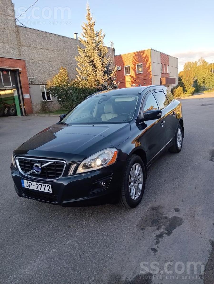 Pelēks Volvo XC60 2009 Jelgava, ar dzinēja tilpumu 2.40 L un nobraukumu 355 tūkst. km par 6500 €, foto 2 vietnē AUTOMOTO.COM.LV