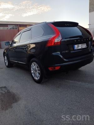 Pelēks Volvo XC60 2009 Jelgava, ar dzinēja tilpumu 2.40 L un nobraukumu 355 tūkst. km par 6500 €, foto 3 vietnē AUTOMOTO.COM.LV