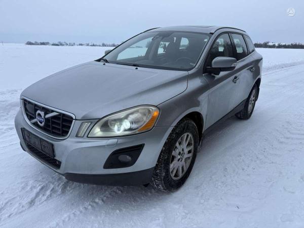 Pelēks Volvo XC60 2009 Ukmergė, ar dzinēja tilpumu 2.40 L un nobraukumu 448 tūkst. km par 7000 €, foto 3 vietnē AUTOMOTO.COM.LV