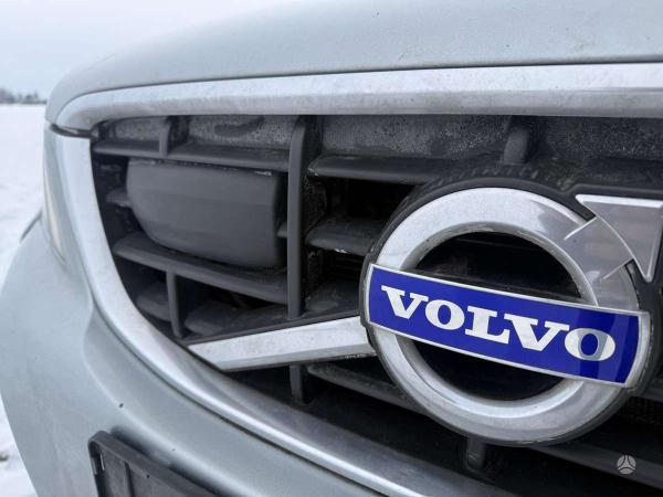 Pelēks Volvo XC60 2009 Ukmergė, ar dzinēja tilpumu 2.40 L un nobraukumu 448 tūkst. km par 7000 €, foto 8 vietnē AUTOMOTO.COM.LV