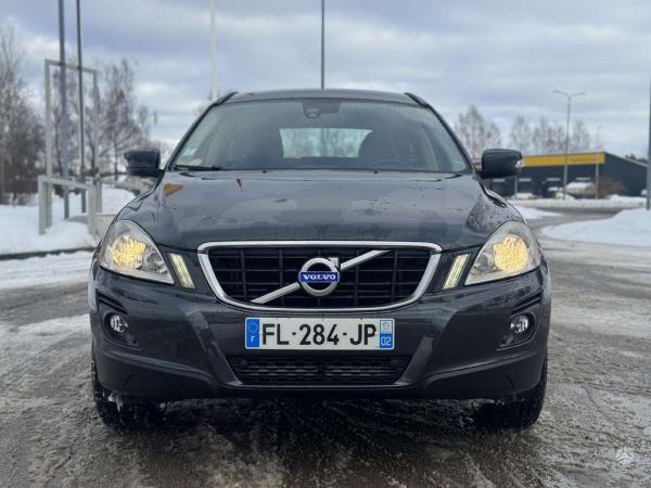 Pelēks Volvo XC60 2009 Tauragė, ar dzinēja tilpumu 2.40 L un nobraukumu 278 tūkst. km par 6700 €, foto 7 vietnē AUTOMOTO.COM.LV