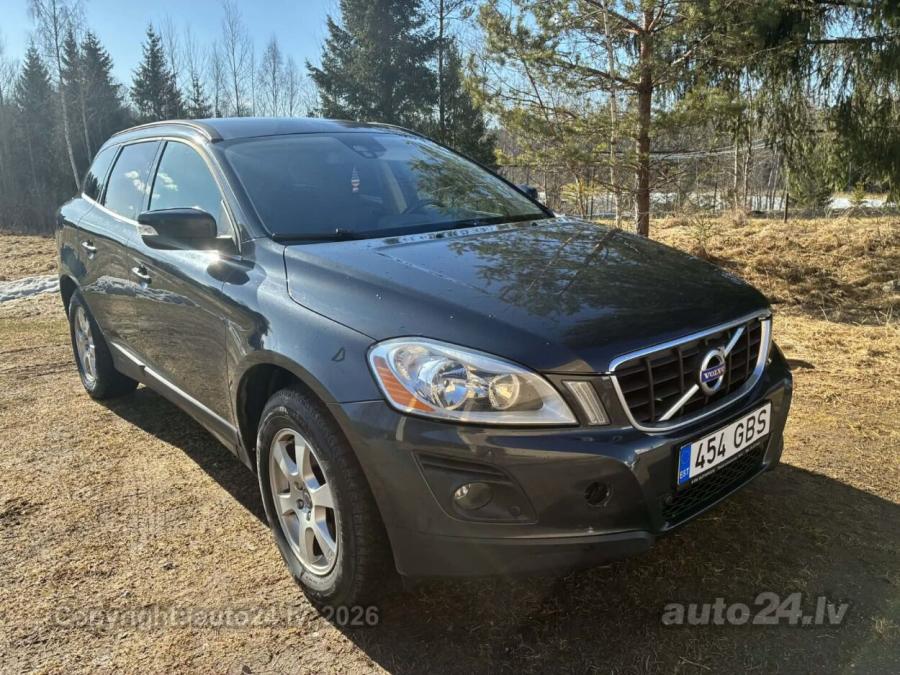 Grey Volvo XC60 2009 in Tallinn, with an engine capacity of 2.40 L and mileage of 370 thousand km for 5800 €, photo 2 on AUTOMOTO.COM.LV