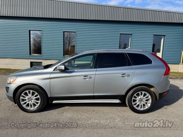 Grey Volvo XC60 2009 in Rapla, with an engine capacity of 2.40 L and mileage of 382 thousand km for 5900 €, photo 4 on AUTOMOTO.COM.LV