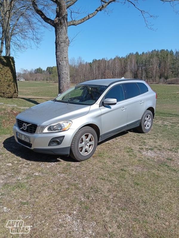 Grey Volvo XC60 2009 in Kazlu Ruda, with an engine capacity of 2.40 L and mileage of 400 thousand km for 4800 €, photo 2 on AUTOMOTO.COM.LV