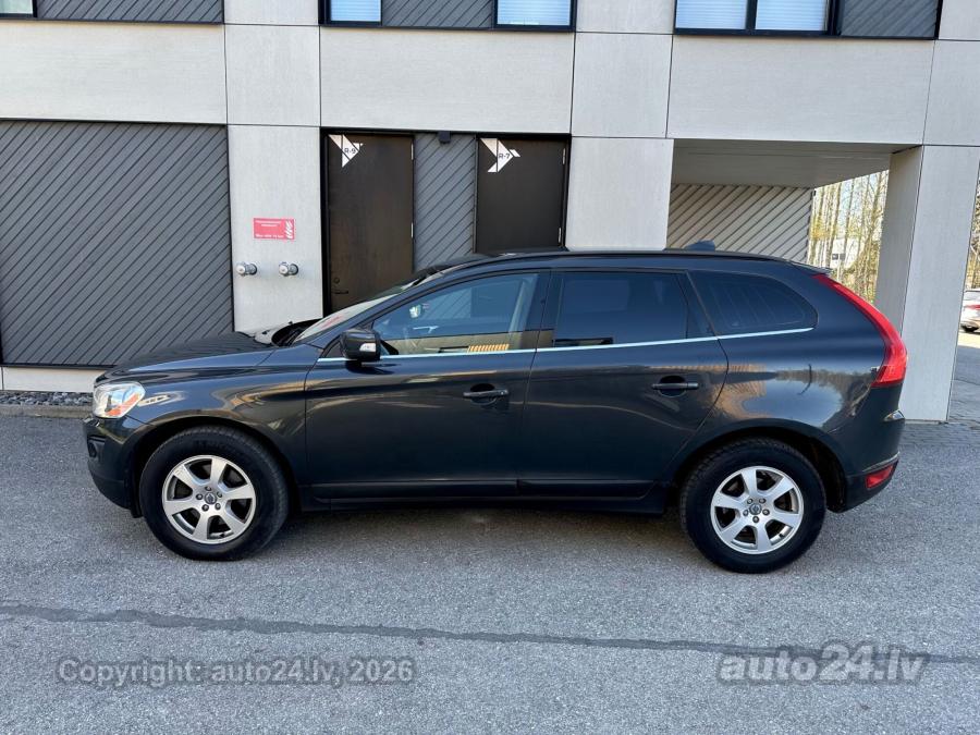 Pelēks Volvo XC60 2009 Tartu, ar dzinēja tilpumu 2.40 L un nobraukumu 370 tūkst. km par 5799 €, foto 7 vietnē AUTOMOTO.COM.LV