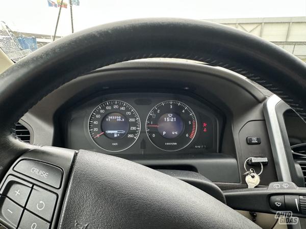 Pelēks Volvo XC60 2009 Kauņa, ar dzinēja tilpumu 2.40 L un nobraukumu 383 tūkst. km par 5750 €, foto 5 vietnē AUTOMOTO.COM.LV