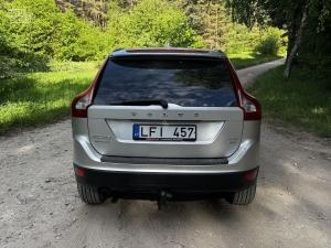 Grey Volvo XC60 2009 in Siauliai, with an engine capacity of 2.40 L and mileage of 332 thousand km for 5850 €, photo 7 on AUTOMOTO.COM.LV