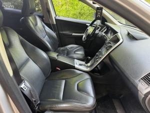 Grey Volvo XC60 2009 in Siauliai, with an engine capacity of 2.40 L and mileage of 332 thousand km for 5850 €, photo 12 on AUTOMOTO.COM.LV