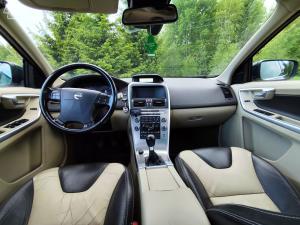 Grey Volvo XC60 2009 in Telschi, with an engine capacity of 2.40 L and mileage of 308 thousand km for 4750 €, photo 12 on AUTOMOTO.COM.LV