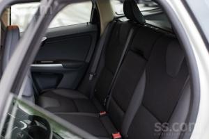 Серый Вольво ХС60 2009 в Рига, объемом двигателя 2.40 л и пробегом 238 тыс. км за 6790 €, фото 12 на AUTOMOTO.COM.LV