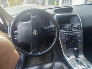 Grey Volvo XC60 2009 in Riga, with an engine capacity of 2.40 L and mileage of 390 thousand km for 4500 €, photo 15 on AUTOMOTO.COM.LV