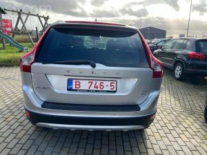Grey Volvo XC60 2009 in Talsi, with an engine capacity of 2.40 L and mileage of 251 thousand km for 9770 €, photo 5 on AUTOMOTO.COM.LV