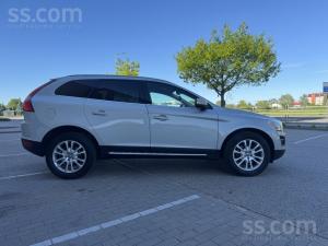 Pelēks Volvo XC60 2009 Jelgava, ar dzinēja tilpumu 2.40 L un nobraukumu 0 tūkst. km par 8750 €, foto 6 vietnē AUTOMOTO.COM.LV