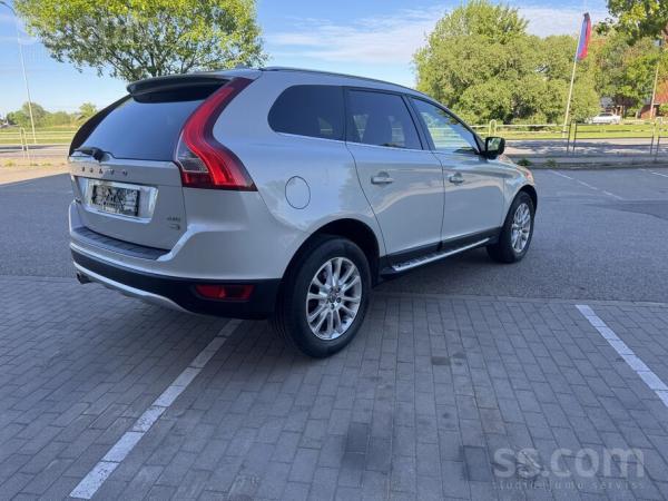 Grey Volvo XC60 2009 in Jelgava, with an engine capacity of 2.40 L and mileage of 0 thousand km for 8750 €, photo 6 on AUTOMOTO.COM.LV