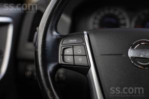 Grey Volvo XC60 2009 in Riga, with an engine capacity of 2.40 L and mileage of 241 thousand km for 6990 €, photo 17 on AUTOMOTO.COM.LV