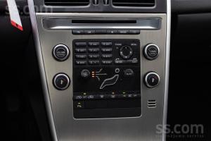 Grey Volvo XC60 2009 in Riga, with an engine capacity of 2.40 L and mileage of 241 thousand km for 6990 €, photo 24 on AUTOMOTO.COM.LV