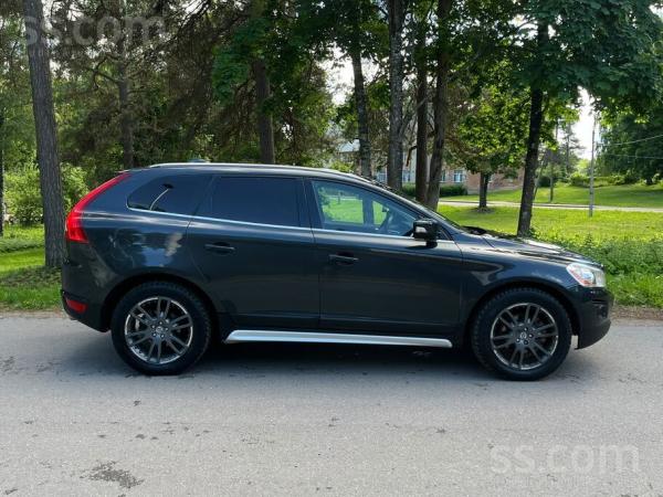 Pelēks Volvo XC60 2009 Rīga, ar dzinēja tilpumu 2.40 L un nobraukumu 0 tūkst. km par 4899 €, foto 6 vietnē AUTOMOTO.COM.LV
