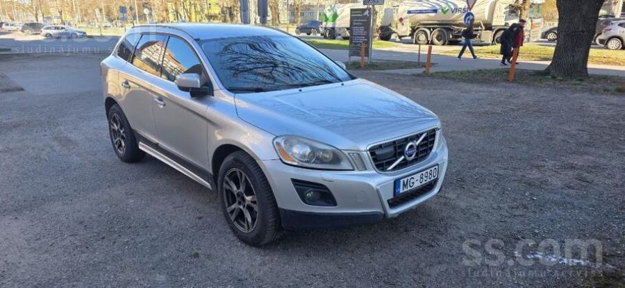 Grey Volvo XC60 2009 in Bauska, with an engine capacity of 2.40 L and mileage of 430 thousand km for 7500 €, photo 3 on AUTOMOTO.COM.LV