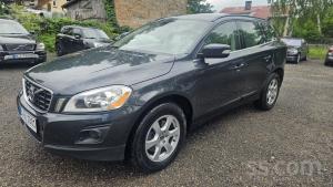 Grey Volvo XC60 2009 in Riga, with an engine capacity of 2.40 L and mileage of 251 thousand km for 6500 €, photo 4 on AUTOMOTO.COM.LV