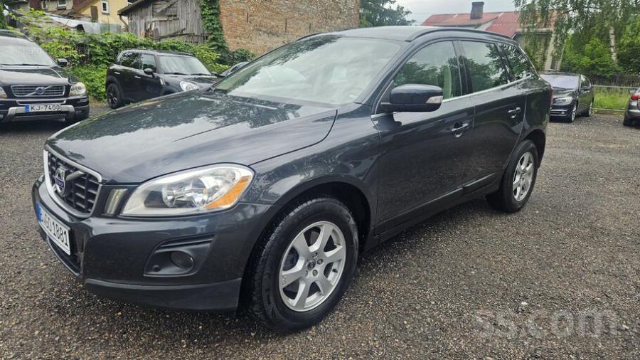 Grey Volvo XC60 2009 in Riga, with an engine capacity of 2.40 L and mileage of 251 thousand km for 6500 €, photo 4 on AUTOMOTO.COM.LV