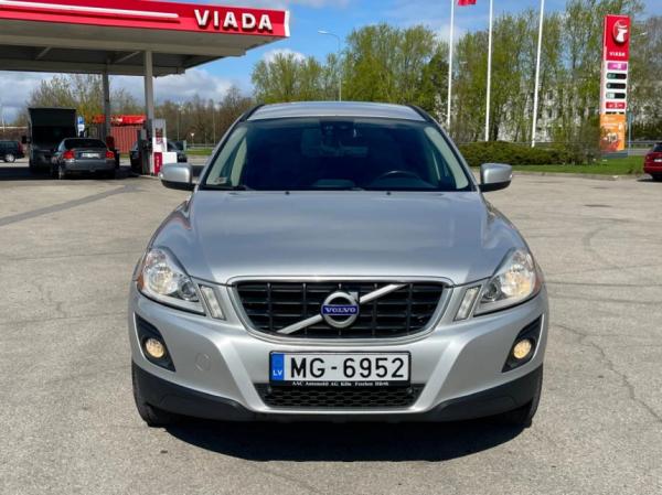 Grey Volvo XC60 2009 in Riga, with an engine capacity of 2.40 L and mileage of 0 thousand km for 8300 €, photo 2 on AUTOMOTO.COM.LV