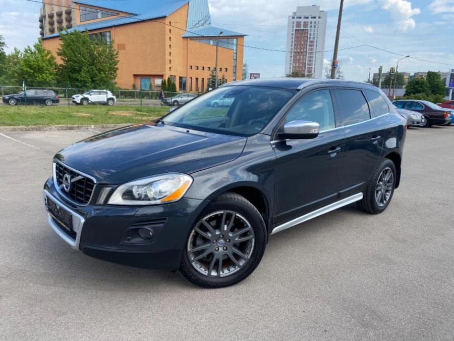 Pelēks Volvo XC60 2009 Rīga, ar dzinēja tilpumu 2.40 L un nobraukumu 265 tūkst. km par 9650 €, foto 1 vietnē AUTOMOTO.COM.LV