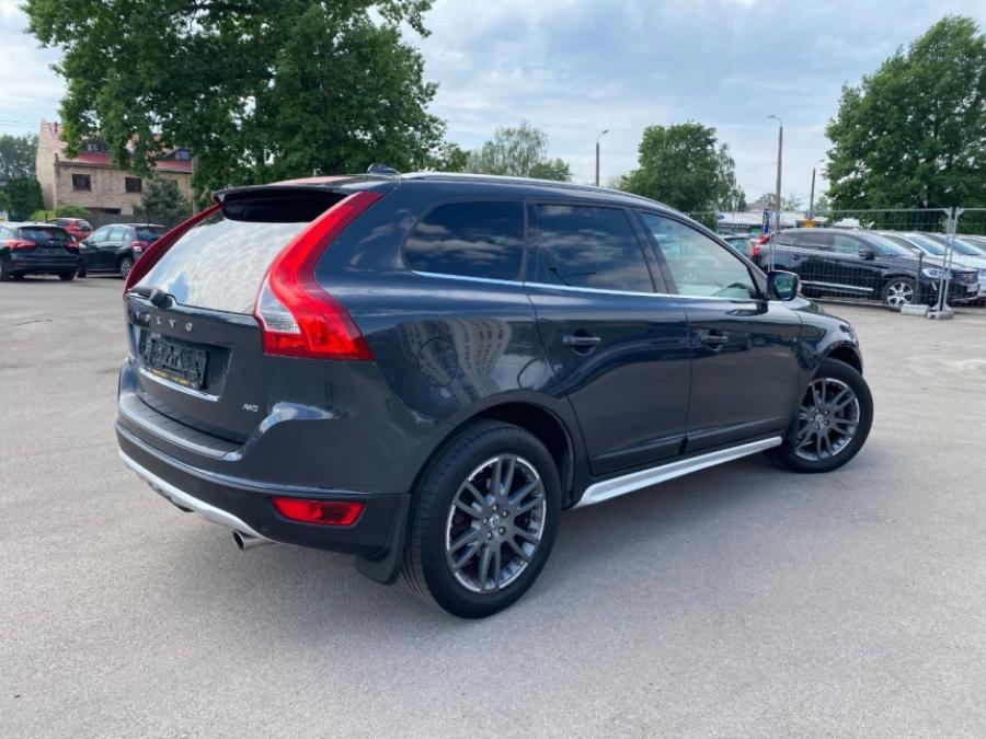 Pelēks Volvo XC60 2009 Rīga, ar dzinēja tilpumu 2.40 L un nobraukumu 265 tūkst. km par 9650 €, foto 5 vietnē AUTOMOTO.COM.LV