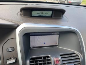Pelēks Volvo XC60 2009 Rīga, ar dzinēja tilpumu 2.40 L un nobraukumu 265 tūkst. km par 9650 €, foto 14 vietnē AUTOMOTO.COM.LV