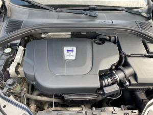 Pelēks Volvo XC60 2009 Rīga, ar dzinēja tilpumu 2.40 L un nobraukumu 265 tūkst. km par 9650 €, foto 20 vietnē AUTOMOTO.COM.LV