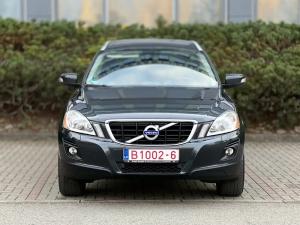 Grey Volvo XC60 2009 in Riga, with an engine capacity of 2.40 L and mileage of 249 thousand km for 8690 €, photo  on AUTOMOTO.COM.LV