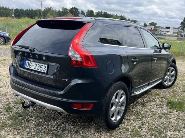 Pelēks Volvo XC60 2009 Rīga, ar dzinēja tilpumu 2.40 L un nobraukumu 0 tūkst. km par 7995 €, foto 4 vietnē AUTOMOTO.COM.LV