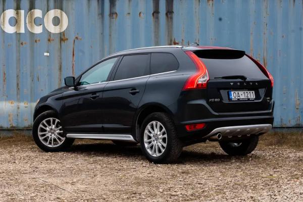 Pelēks Volvo XC60 2009 Rīga, ar dzinēja tilpumu 2.40 L un nobraukumu 360 tūkst. km par 7995 €, foto 10 vietnē AUTOMOTO.COM.LV
