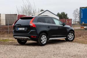 Pelēks Volvo XC60 2009 Rīga, ar dzinēja tilpumu 2.40 L un nobraukumu 249 tūkst. km par 8495 €, foto 5 vietnē AUTOMOTO.COM.LV