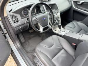 Pelēks Volvo XC60 2009 Rīga, ar dzinēja tilpumu 2.40 L un nobraukumu 230 tūkst. km par 9500 €, foto 11 vietnē AUTOMOTO.COM.LV