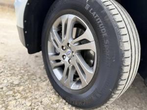Pelēks Volvo XC60 2009 Rīga, ar dzinēja tilpumu 2.40 L un nobraukumu 230 tūkst. km par 9500 €, foto 29 vietnē AUTOMOTO.COM.LV