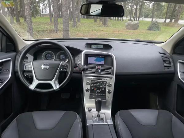 Pelēks Volvo XC60 2009 Rīga, ar dzinēja tilpumu 2.40 L un nobraukumu 235 tūkst. km par 8700 €, foto 7 vietnē AUTOMOTO.COM.LV