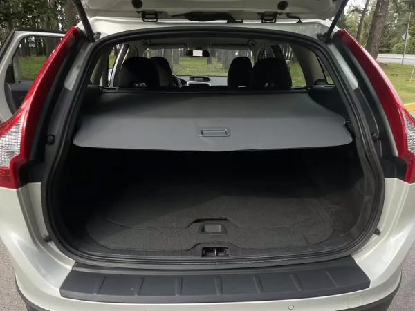 Pelēks Volvo XC60 2009 Rīga, ar dzinēja tilpumu 2.40 L un nobraukumu 235 tūkst. km par 8700 €, foto 10 vietnē AUTOMOTO.COM.LV