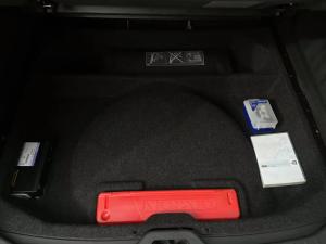 Grey Volvo XC60 2009 in Riga, with an engine capacity of 2.40 L and mileage of 235 thousand km for 8700 €, photo 12 on AUTOMOTO.COM.LV