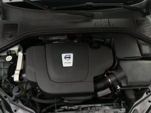 Grey Volvo XC60 2009 in Riga, with an engine capacity of 2.40 L and mileage of 235 thousand km for 8700 €, photo 22 on AUTOMOTO.COM.LV