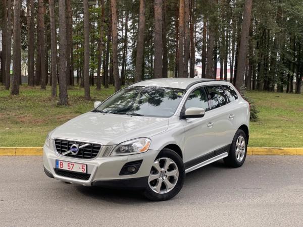 Pelēks Volvo XC60 2009 Rīga, ar dzinēja tilpumu 2.40 L un nobraukumu 235 tūkst. km par 8700 €, foto 1 vietnē AUTOMOTO.COM.LV