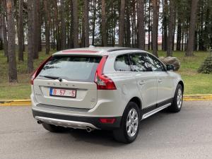 Grey Volvo XC60 2009 in Riga, with an engine capacity of 2.40 L and mileage of 235 thousand km for 8700 €, photo 5 on AUTOMOTO.COM.LV