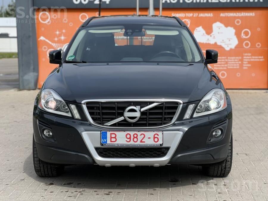 Grey Volvo XC60 2009 in Jekabpils, with an engine capacity of 2.40 L and mileage of 311 thousand km for 7800 €, photo 5 on AUTOMOTO.COM.LV