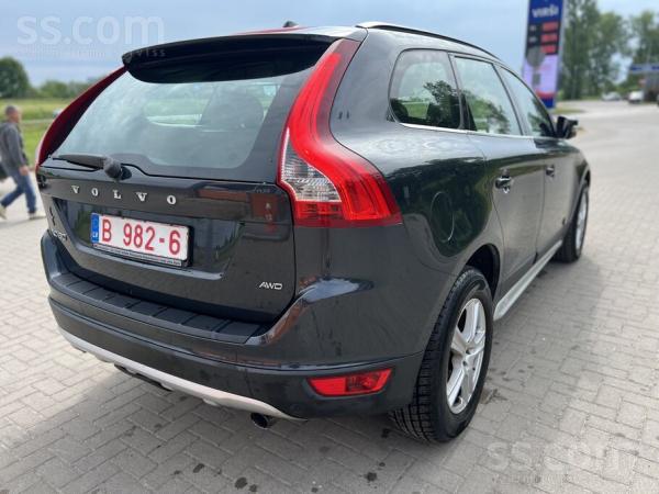 Grey Volvo XC60 2009 in Jekabpils, with an engine capacity of 2.40 L and mileage of 311 thousand km for 7800 €, photo 6 on AUTOMOTO.COM.LV