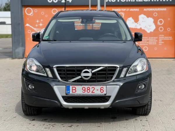 Grey Volvo XC60 2009 in Jekabpils, with an engine capacity of 2.40 L and mileage of 311 thousand km for 7800 €, photo 4 on AUTOMOTO.COM.LV