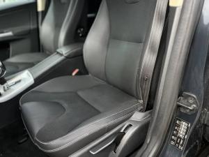 Pelēks Volvo XC60 2009 Jēkabpils, ar dzinēja tilpumu 2.40 L un nobraukumu 311 tūkst. km par 7800 €, foto 10 vietnē AUTOMOTO.COM.LV