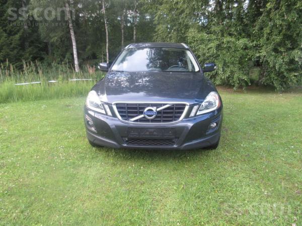Pelēks Volvo XC60 2009 Ogre, ar dzinēja tilpumu 2.40 L un nobraukumu 560 tūkst. km par 4200 €, foto 2 vietnē AUTOMOTO.COM.LV