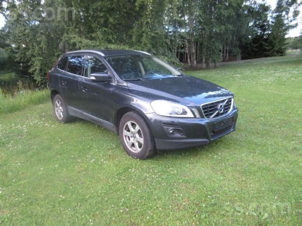 Pelēks Volvo XC60 2009 Ogre, ar dzinēja tilpumu 2.40 L un nobraukumu 560 tūkst. km par 4200 €, foto 3 vietnē AUTOMOTO.COM.LV